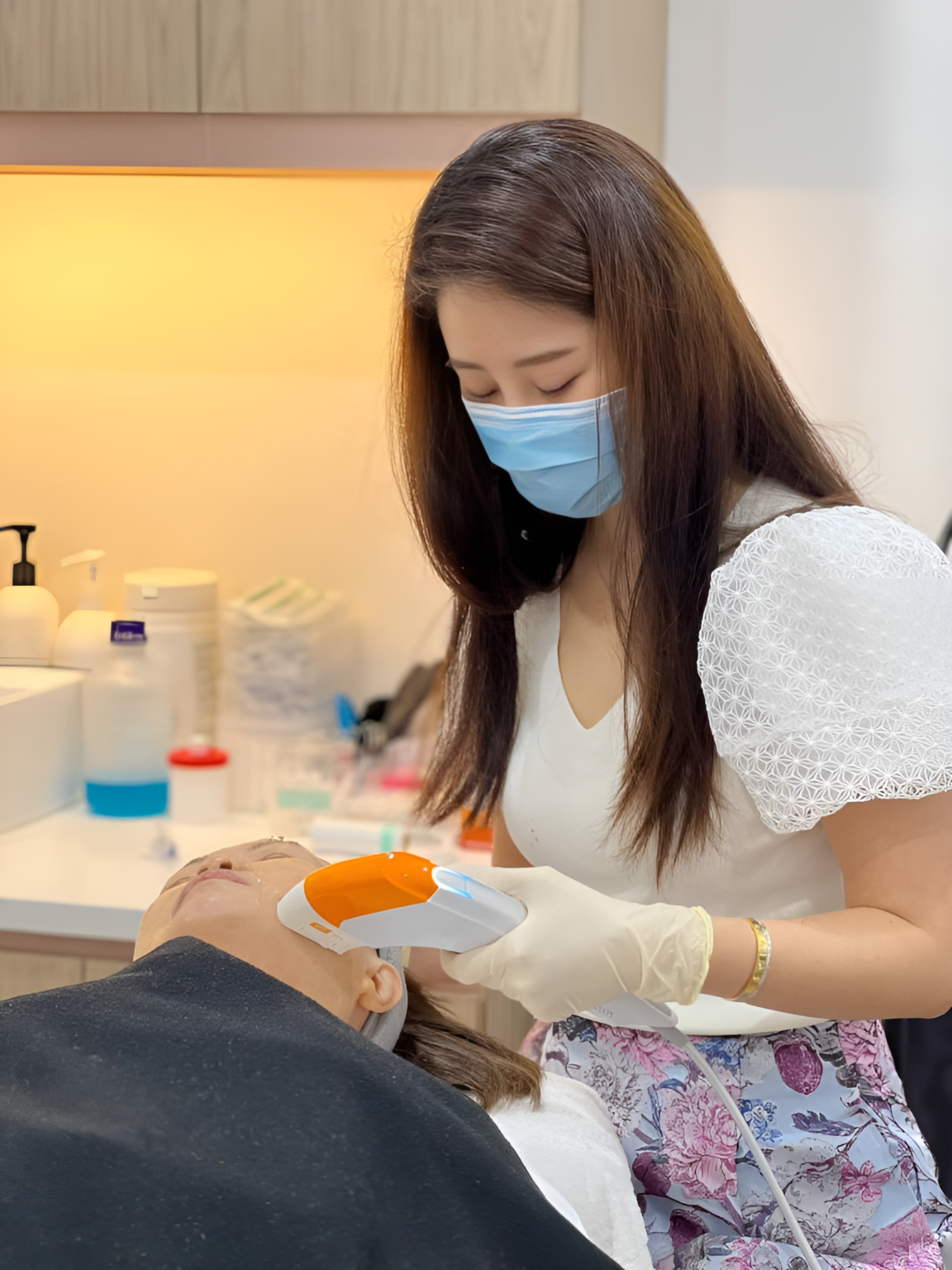 What Is HIFU? A Beginner’s Guide to Non-Surgical Skin Tightening